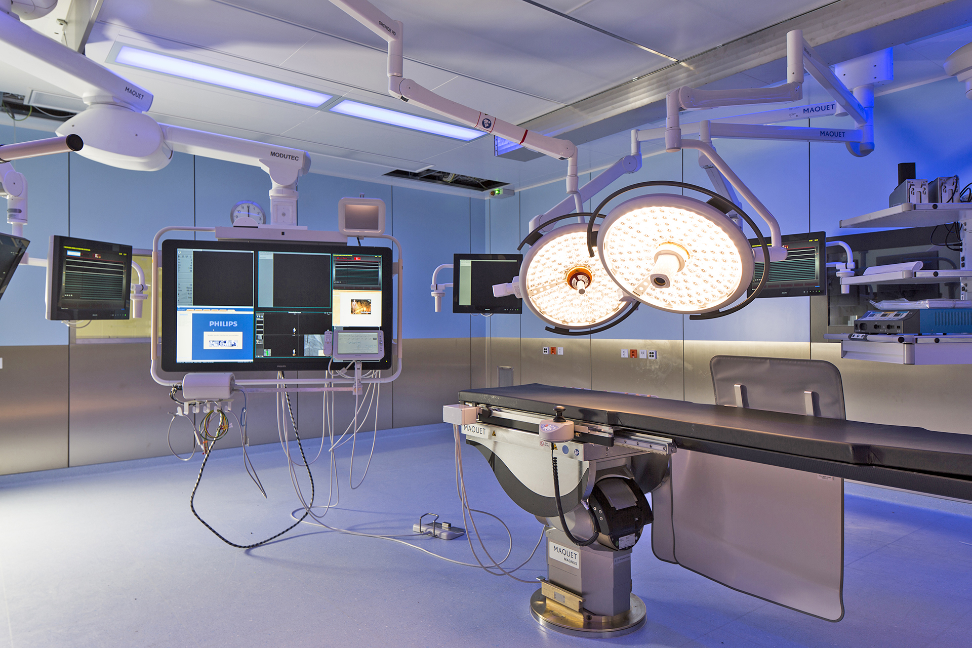 Hybrid Room : Istituto Cardiocentro Ticino